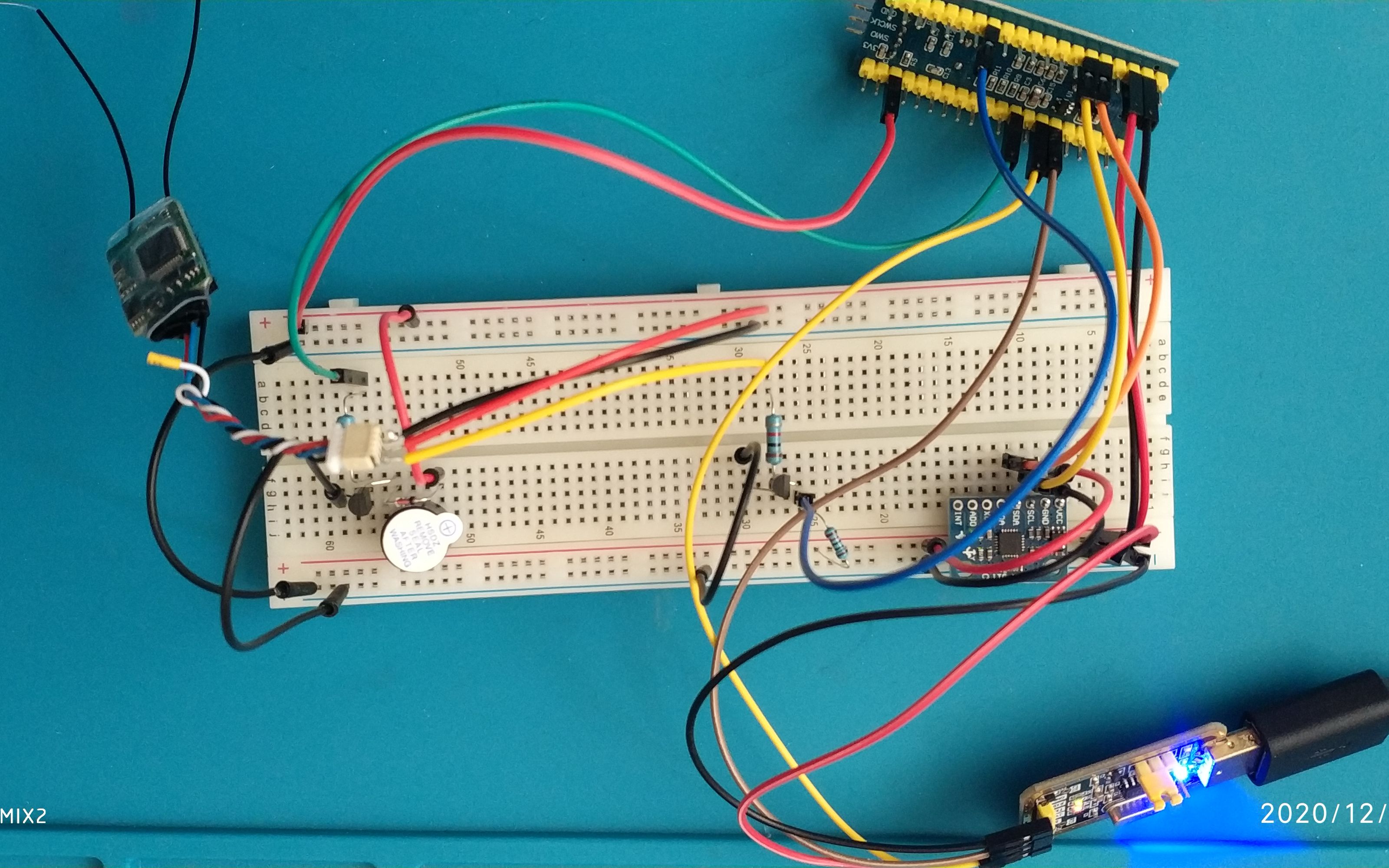 20块钱利用STM32F103C8T6开发板和GY-521加速度计模块制作有刷...