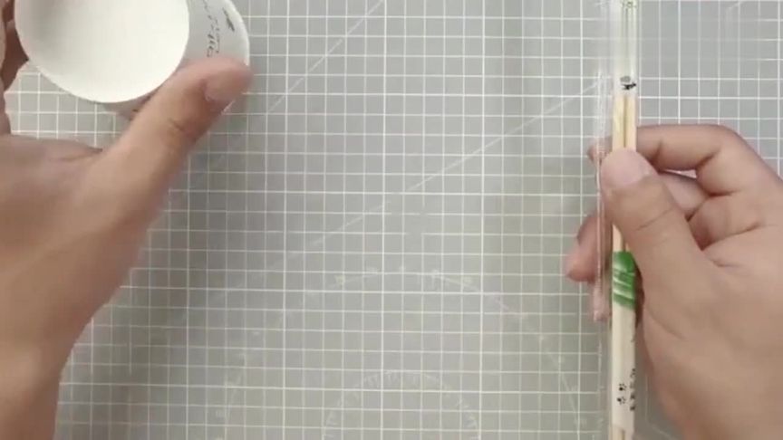 手工达人教你制作,纸杯飞行器,简单又好玩!