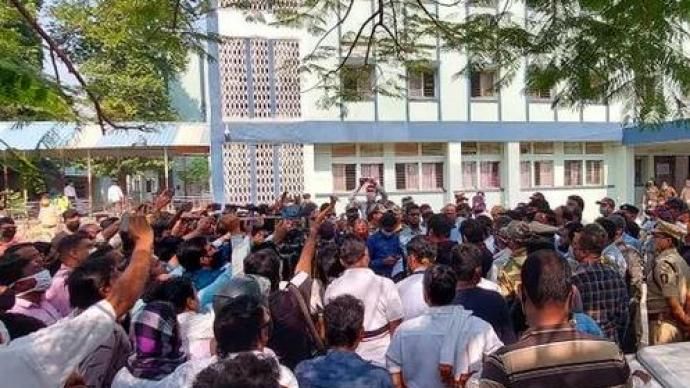 印度一医院发生火灾,10名婴儿丧生