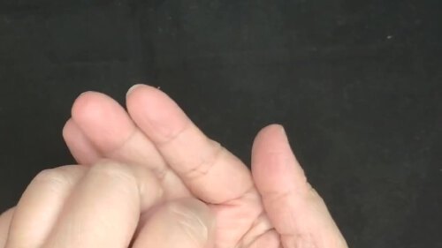 姐妹们不允许你还没有美美的绕线戒指!夏天和海蓝宝戒指最配呢