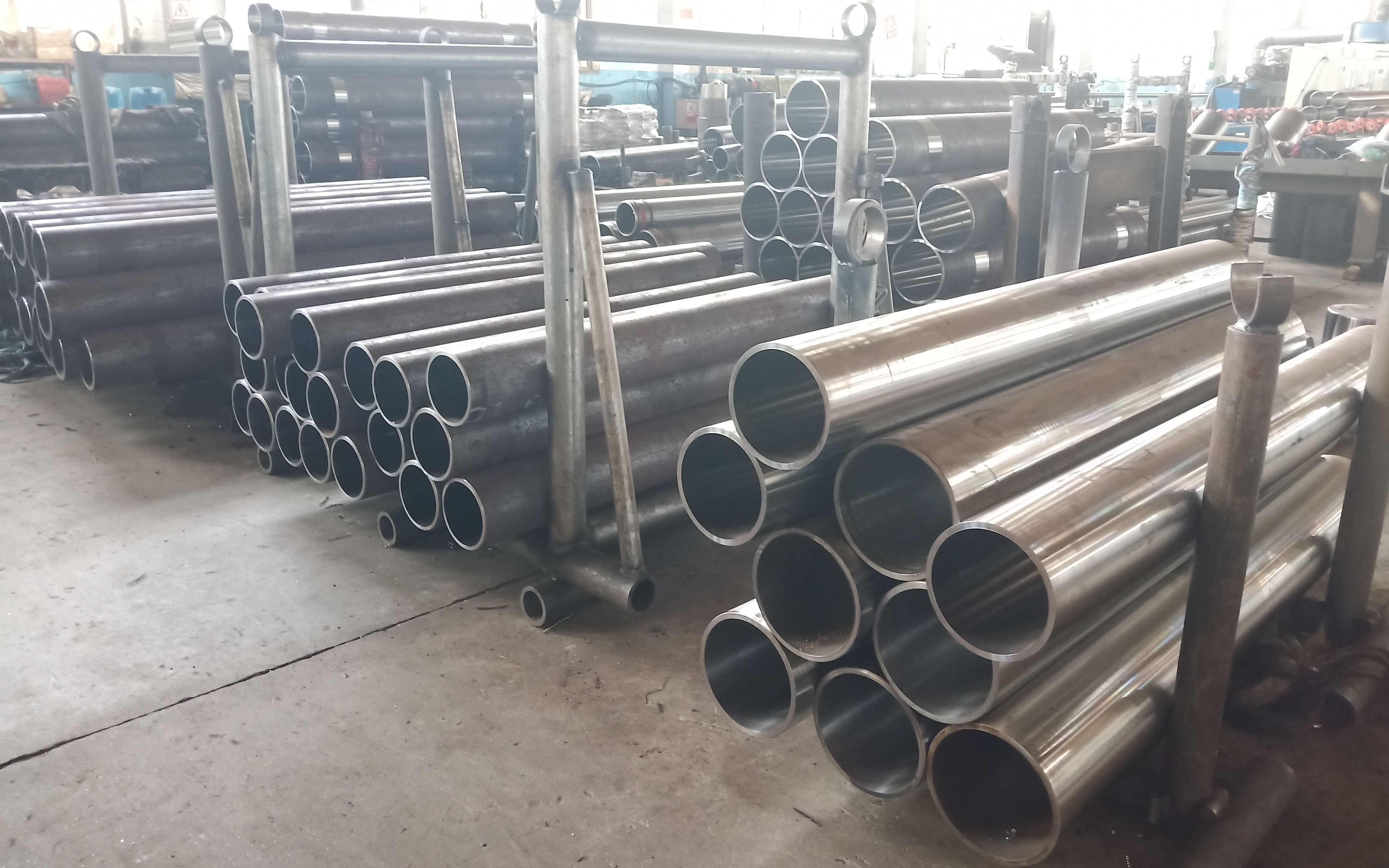 油缸用管 20#油缸管 超长油缸管 调质油缸管 珩磨管报价 薄壁油缸管 大...