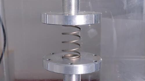 不可思议的金属疲劳,使用高频振动器测试,金属立马断裂