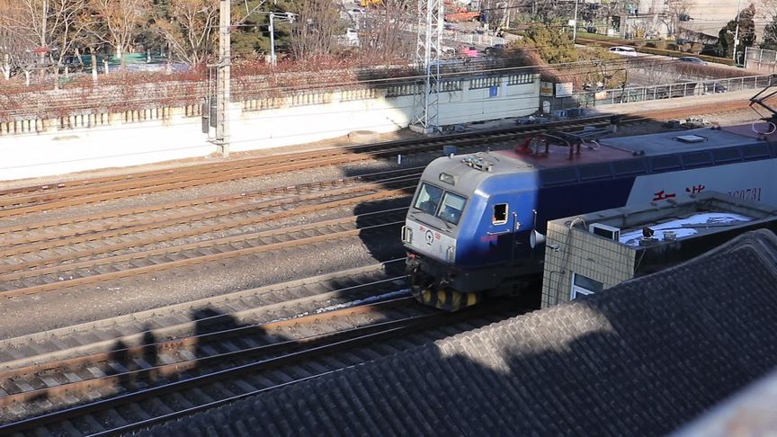 K24次国际列车进北京站