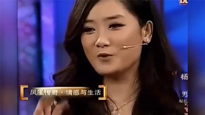 凤凰传奇做客节目,谈到成名前工资,玲花回答的十分坦诚!