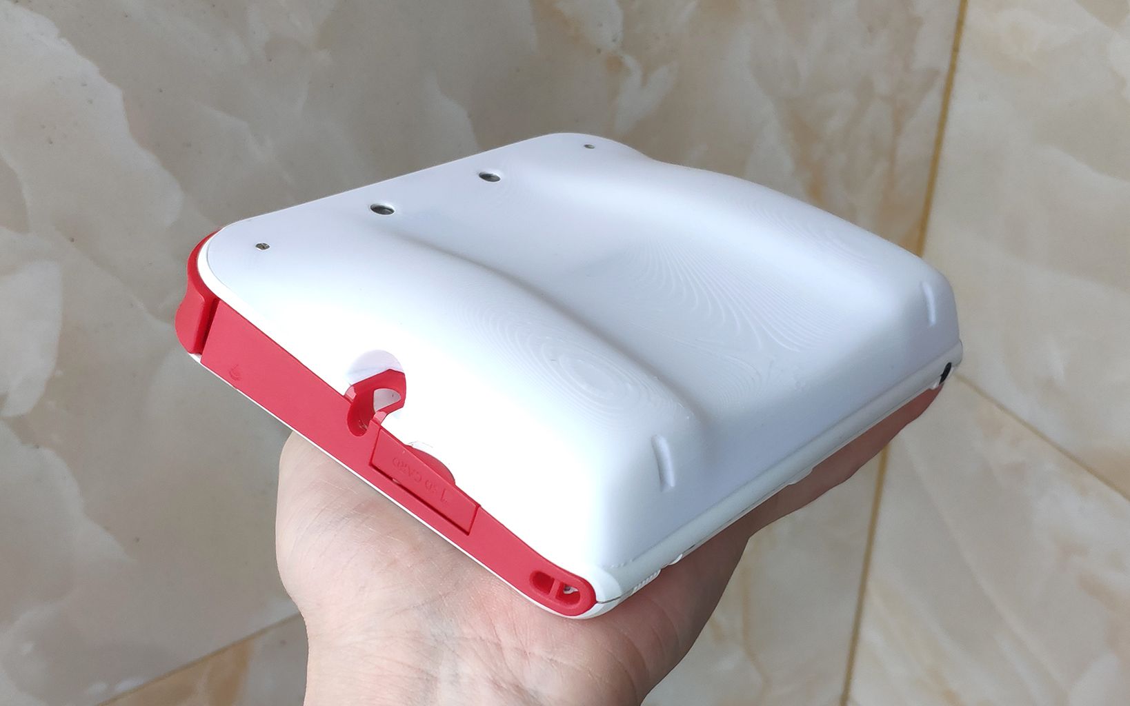 【DIY】老小二2ds大容量电池3D打印背壳方案,超长续航。握起来像...