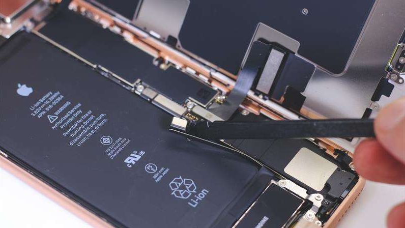 iPhone7 Plus插卡无服务,维修师傅一招,轻松解决不能打电话问题