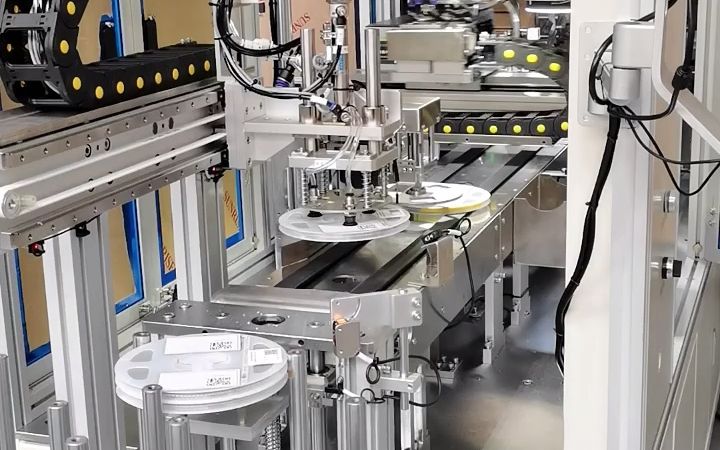 秦泰盛非标自动化设备smt电子料盘入库自动贴标机