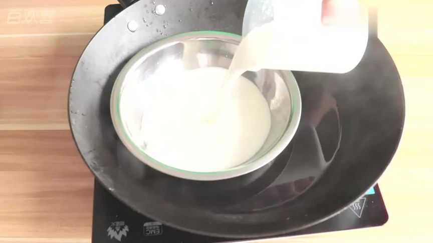 这样做的蛋糕才好吃，不用发酵粉，入口即化，做法一看就会