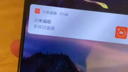 华为手机也可以给苹果耳机进行充电,华为made305g给apples Pro充电,...