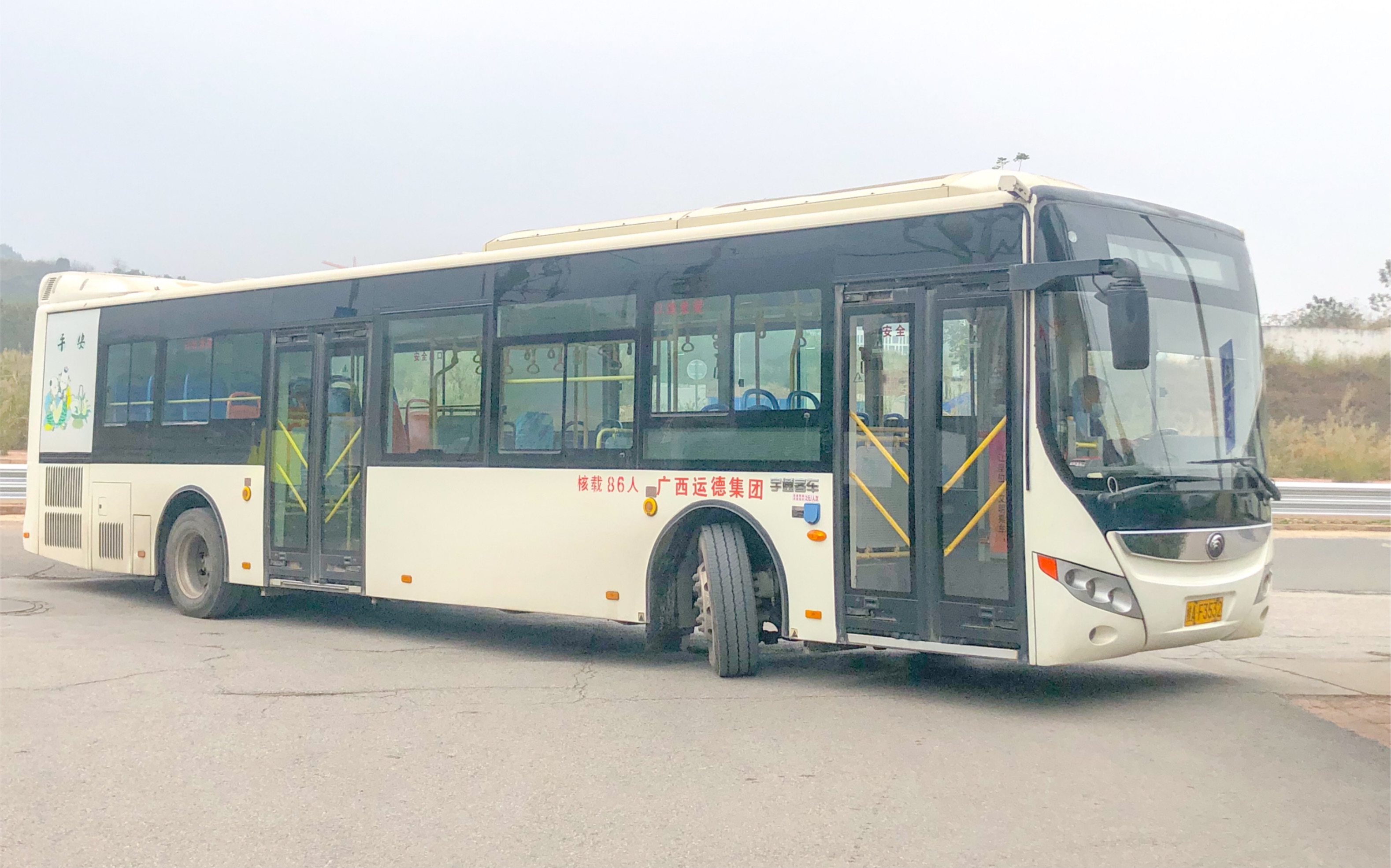 南宁邕宁公交708路车,郑州宇通ZK6125CHEVNPG4气电客车,{(玉柴版)...