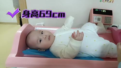 六个半月宝宝体检全过程 各项检查指标正常 医生指导推拿值得借鉴