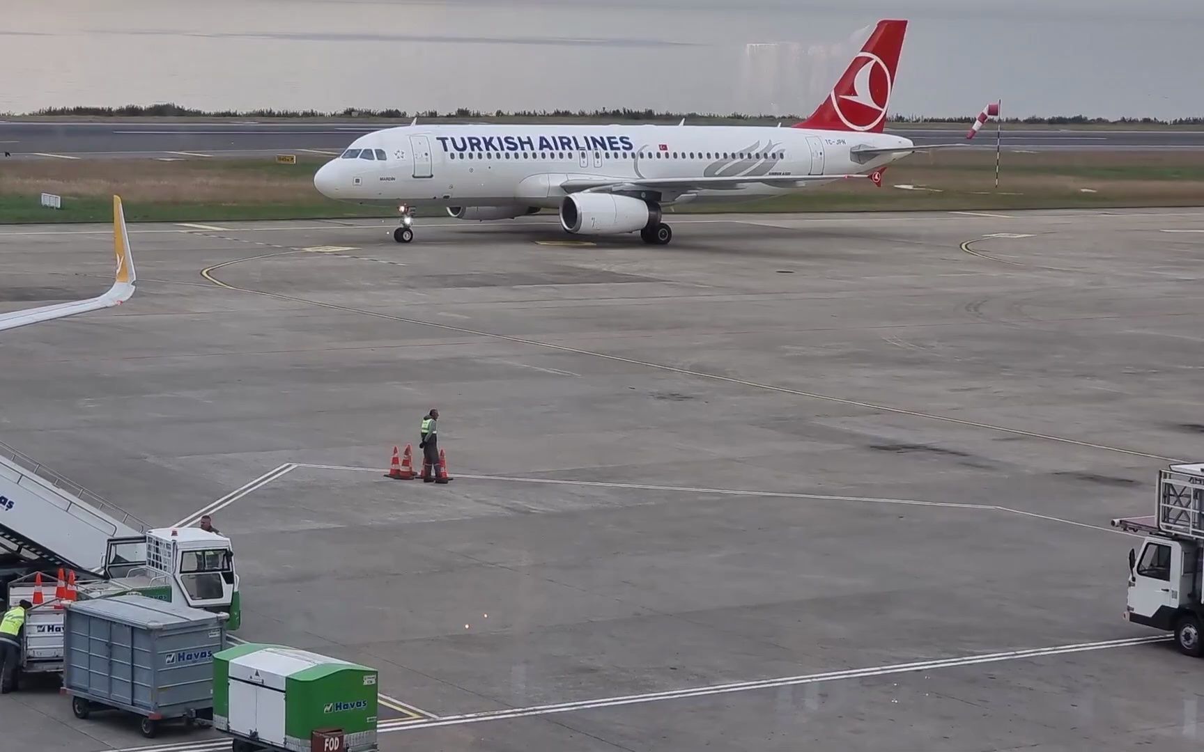 土耳其航空公司空客A320 | 从特拉布宗飞往伊斯坦布尔的航班