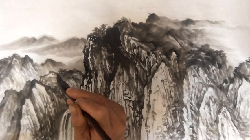 “吾家洗砚池头树,朵朵花开淡墨痕”,将国画之美变现的淋漓尽致