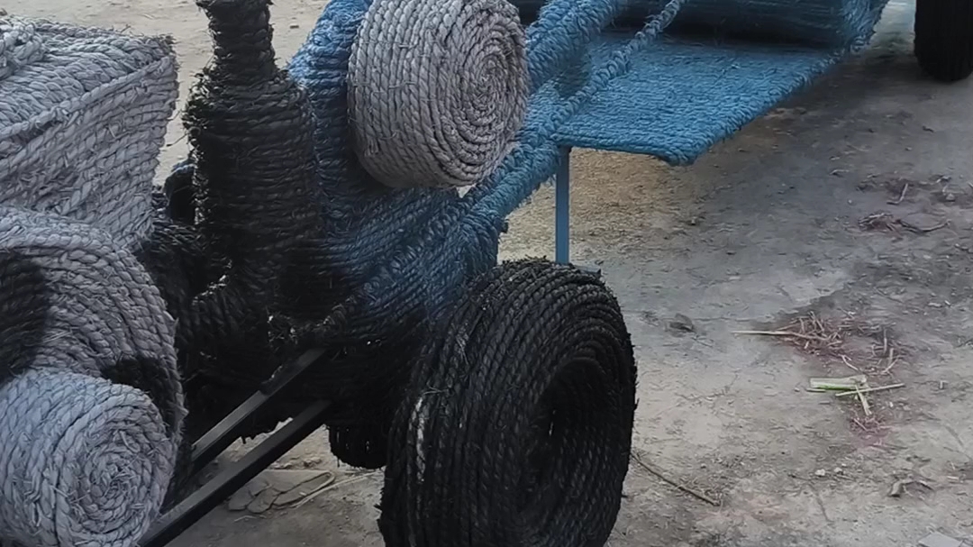 网红景区游乐设施雕塑小品摆件 手工编织稻草拖拉机农 耕道具装饰...