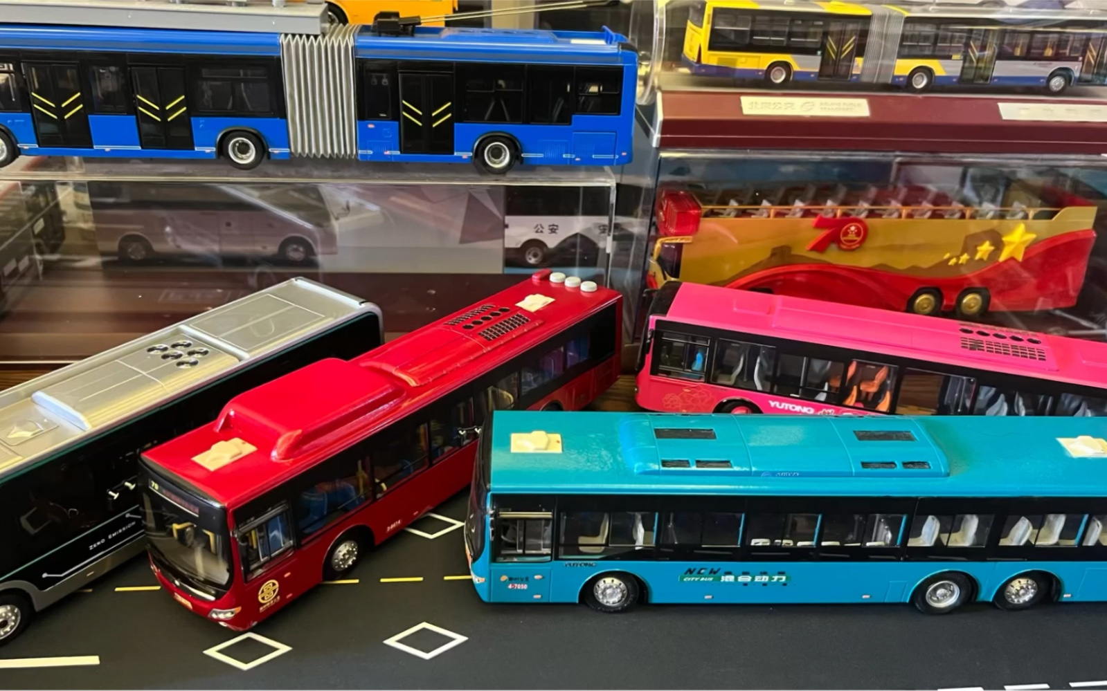 郑州公交 宇通公交车改装模型展示