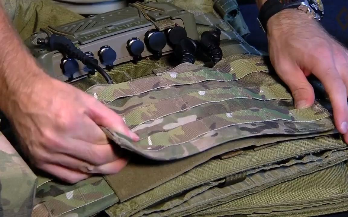 【美帝上一代单兵信息化解决方案】黑钻 单兵战术计算机模块3
