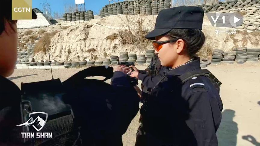 新疆和田女子特警队来了