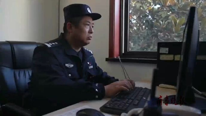 果然视频丨警察节特辑(1):他驾驶67号110警车守护平安