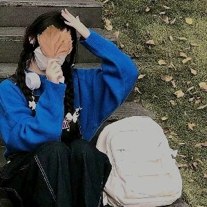 幂婉汐 