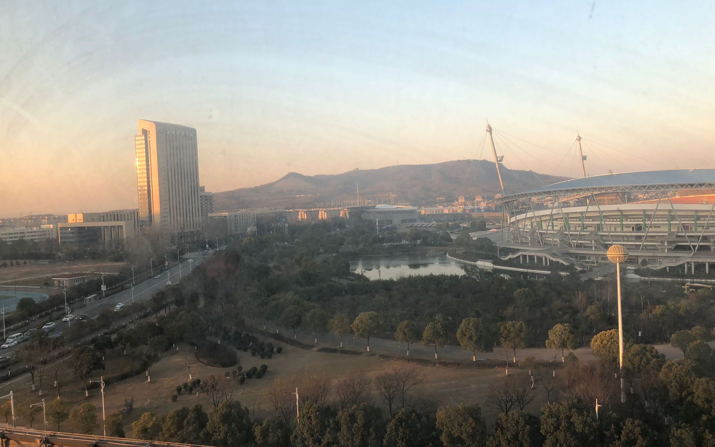 VSCode-JS编程Axios+JSON数据异步交互操作演示