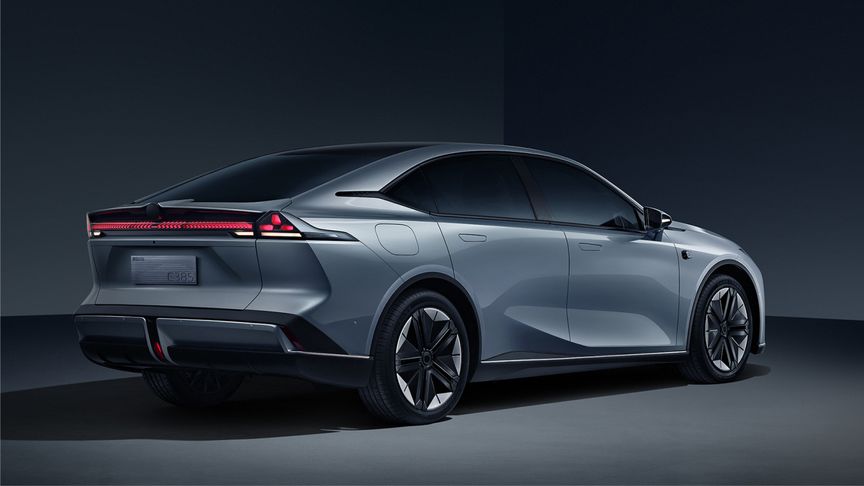 20万以内电动中级车!长安C385价格曝光,轴距2900MM,续航712KM