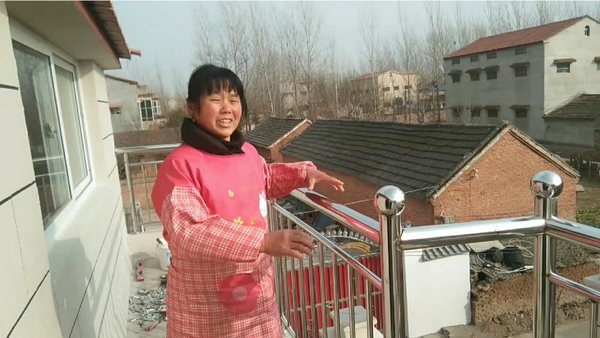 小岩爸爸新房阳台,装不锈钢护栏,27米花费多少钱,去看看。