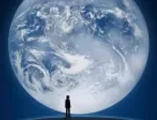 你知道微信启动画面上站着的小人,到底是谁吗?来看看就知道了!