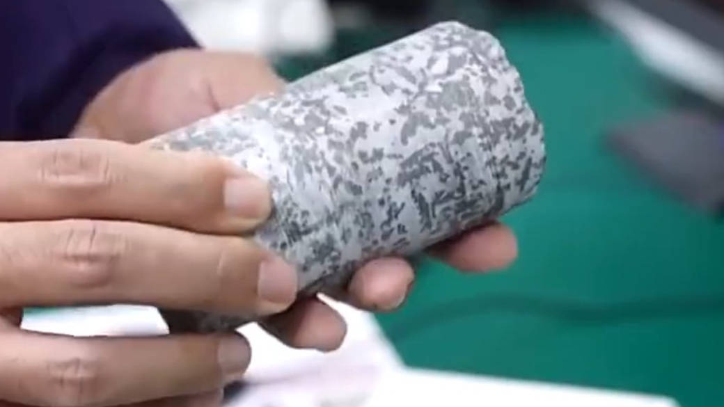 中国发现新矿物