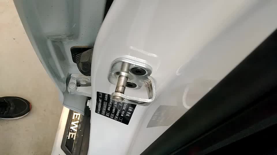 懂车帝懂生活,车门卡扣设计轻巧,关门锁上也很牢固「来自懂车帝车友...