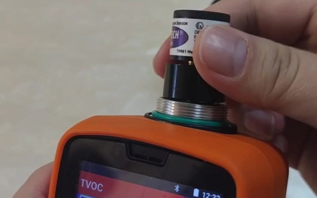 检查传感器是否脱落的操作