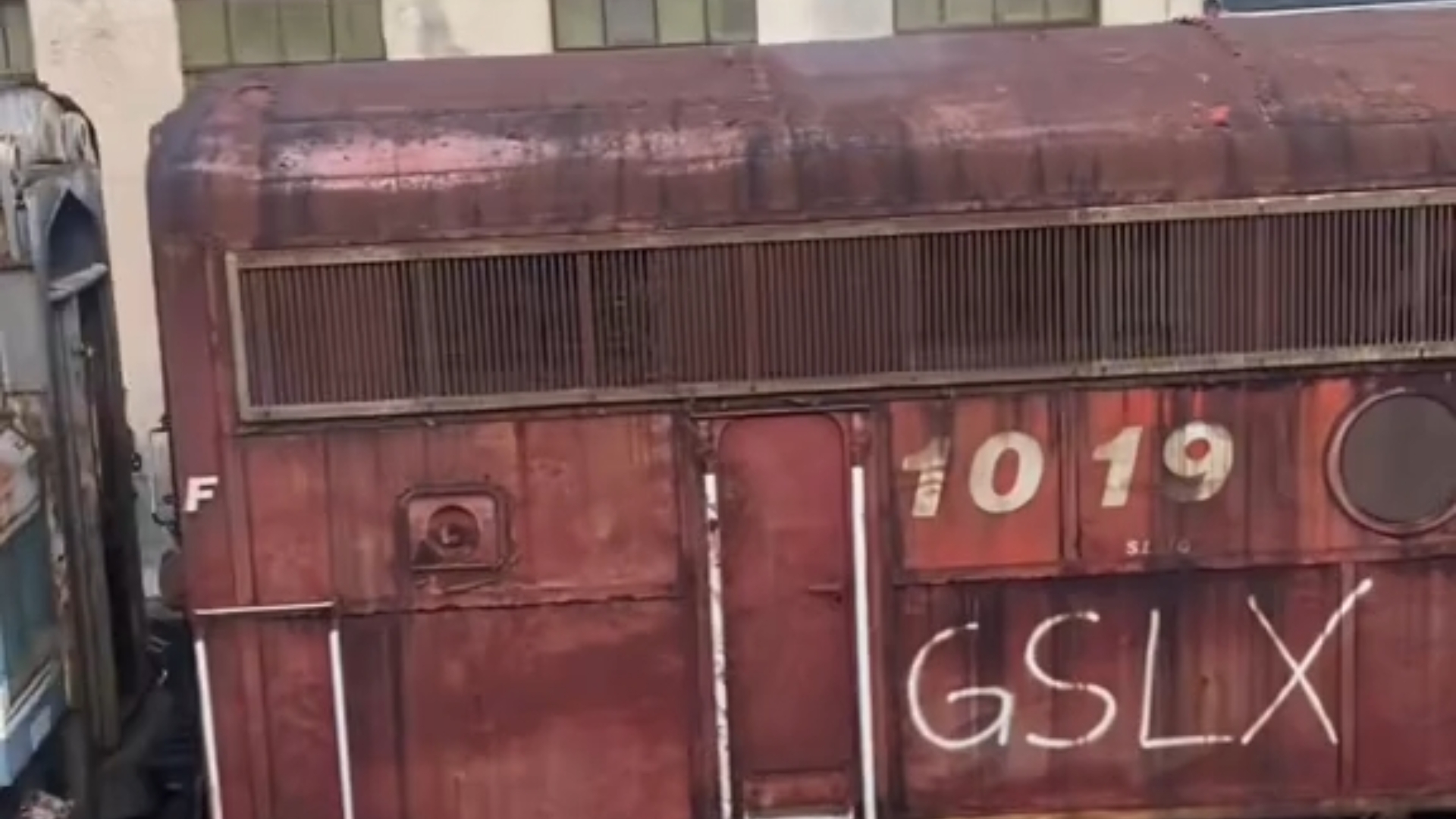 [国外火车快闪]挑战百期火车视频合集-102期