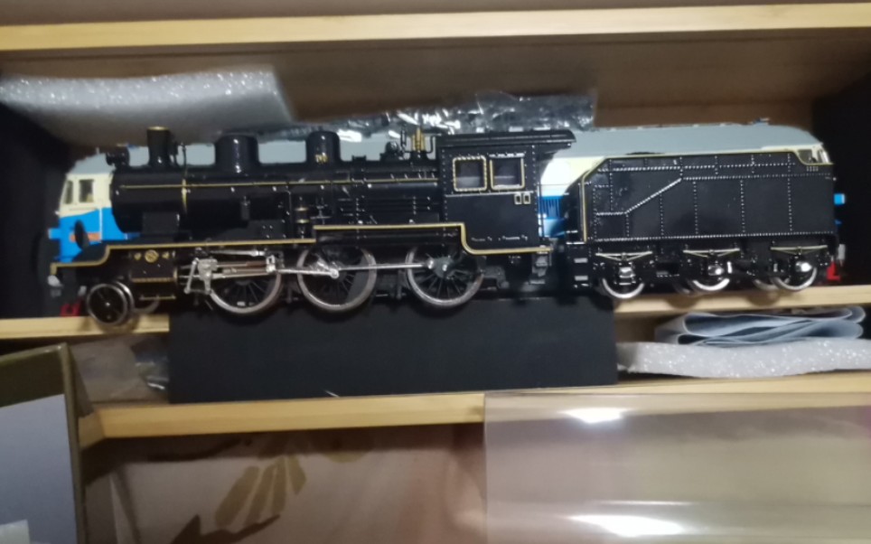 ...比例火车模型视频~dauphin/tramway出品滴8620型蒸汽机车开箱视频...