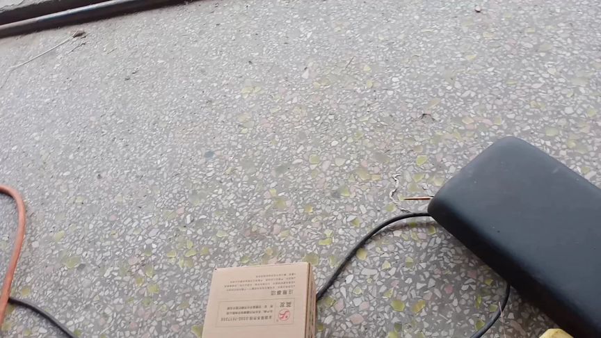 电动车充电器接口不通用,怎样花最少钱把它弄好