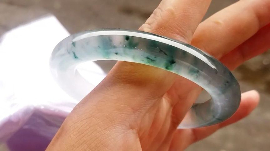 解读翡翠的“玻璃种”、“冰种”,并不是顾名思义的理解!