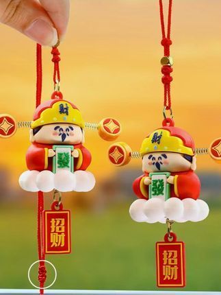 老婆给我的车上挂个这么喜庆的挂件,真的好喜欢呀#汽车挂件 #挂饰...