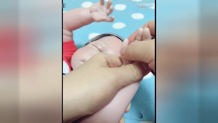孩子感冒痰多怎么办?咳嗽痰多?小儿推拿按摩教程,就是管用!
