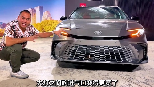 全新一代丰田凯美瑞实车现身