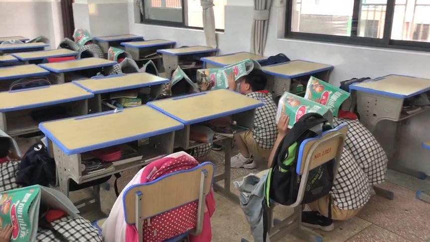 小学512防灾减灾日防震疏散演练(1)