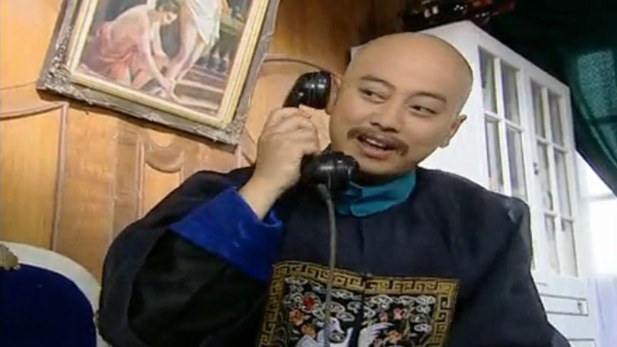 官员不懂号码什么意思,美女让她用南方话念一遍,官员立马明白了
