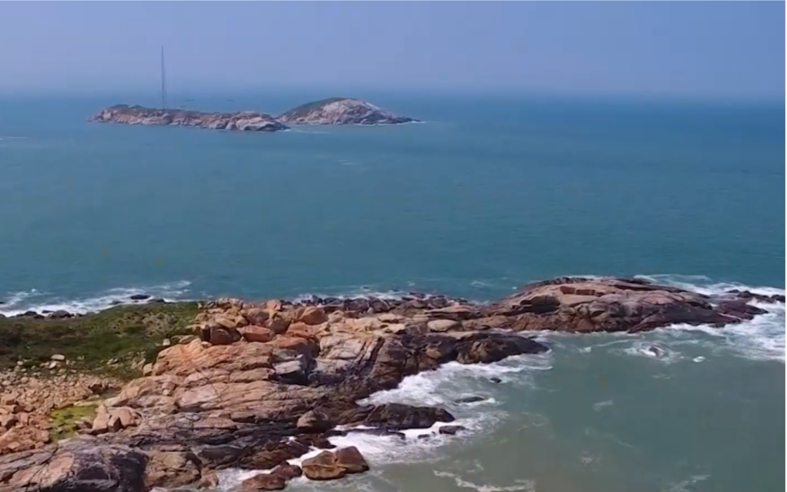 日本军舰越界巡逻钓鱼岛,遭中国渔船撞击,吓的日本海军肝胆欲裂!