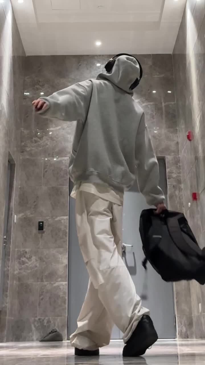 书包:所以我的作用是?#浅跳一下 #潮流舞蹈地图 #treasure