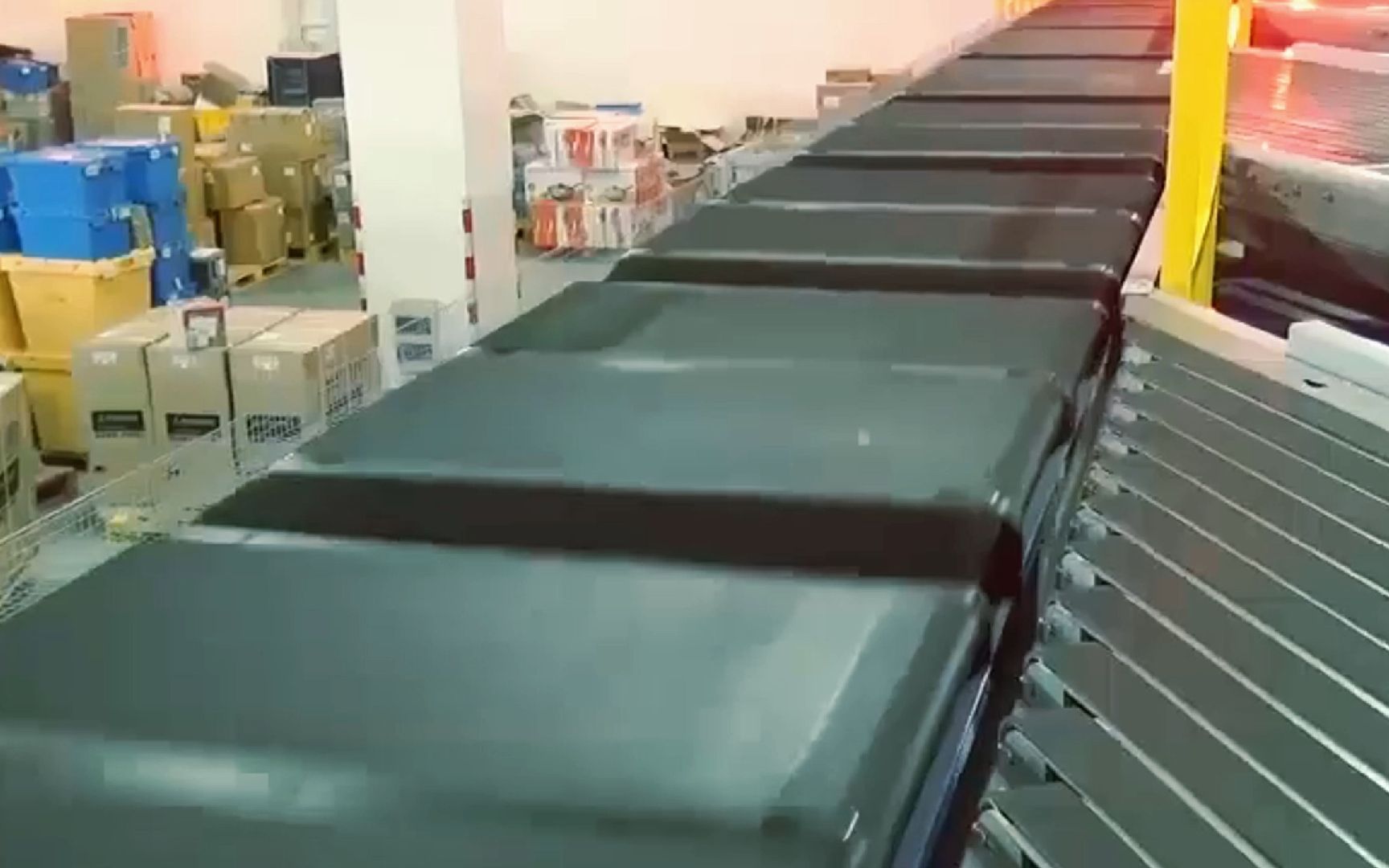 交叉带分拣机箱式生鲜水果货物智能高速分拣系统仓储自动分拣设备