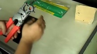 打孔钳使用视频演示(不同型号使用方法相同)