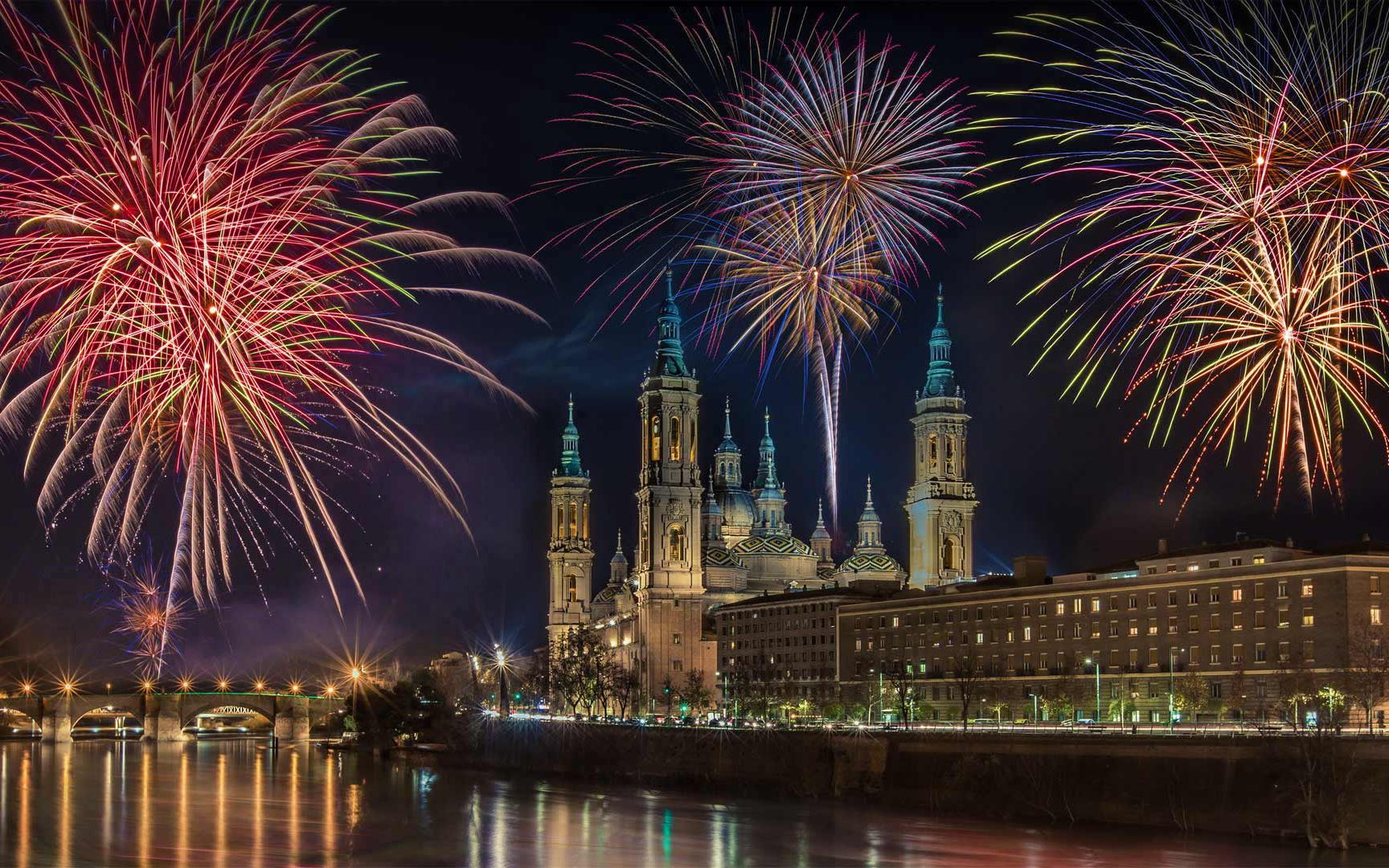 坚信爱会赢(多素材混剪 翻唱)