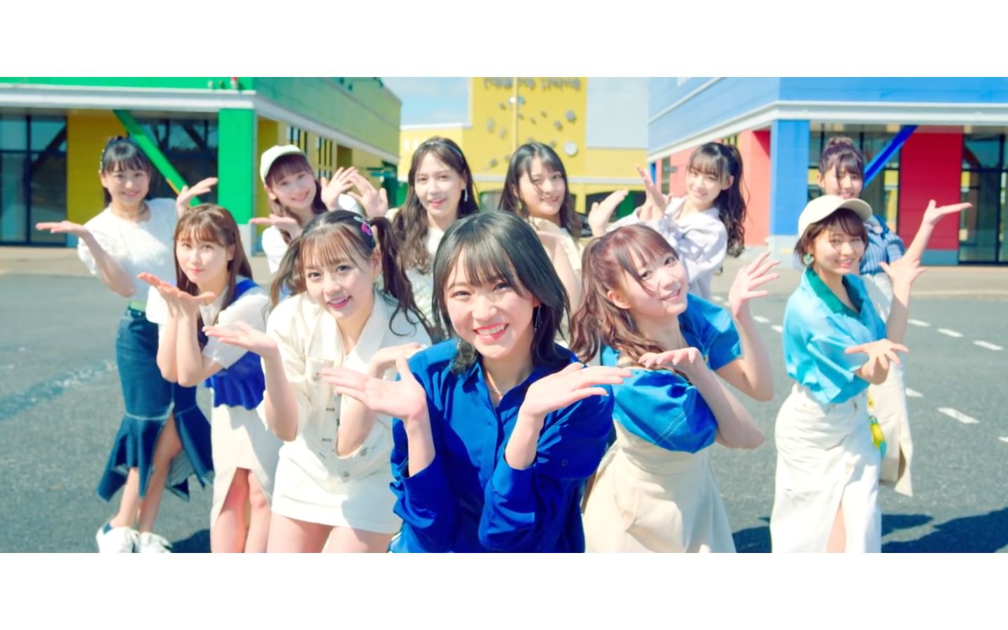 夏日耀眼的爱心符号,闪闪发光的=LOVE 7th单曲 c/w「你和我的歌」君...