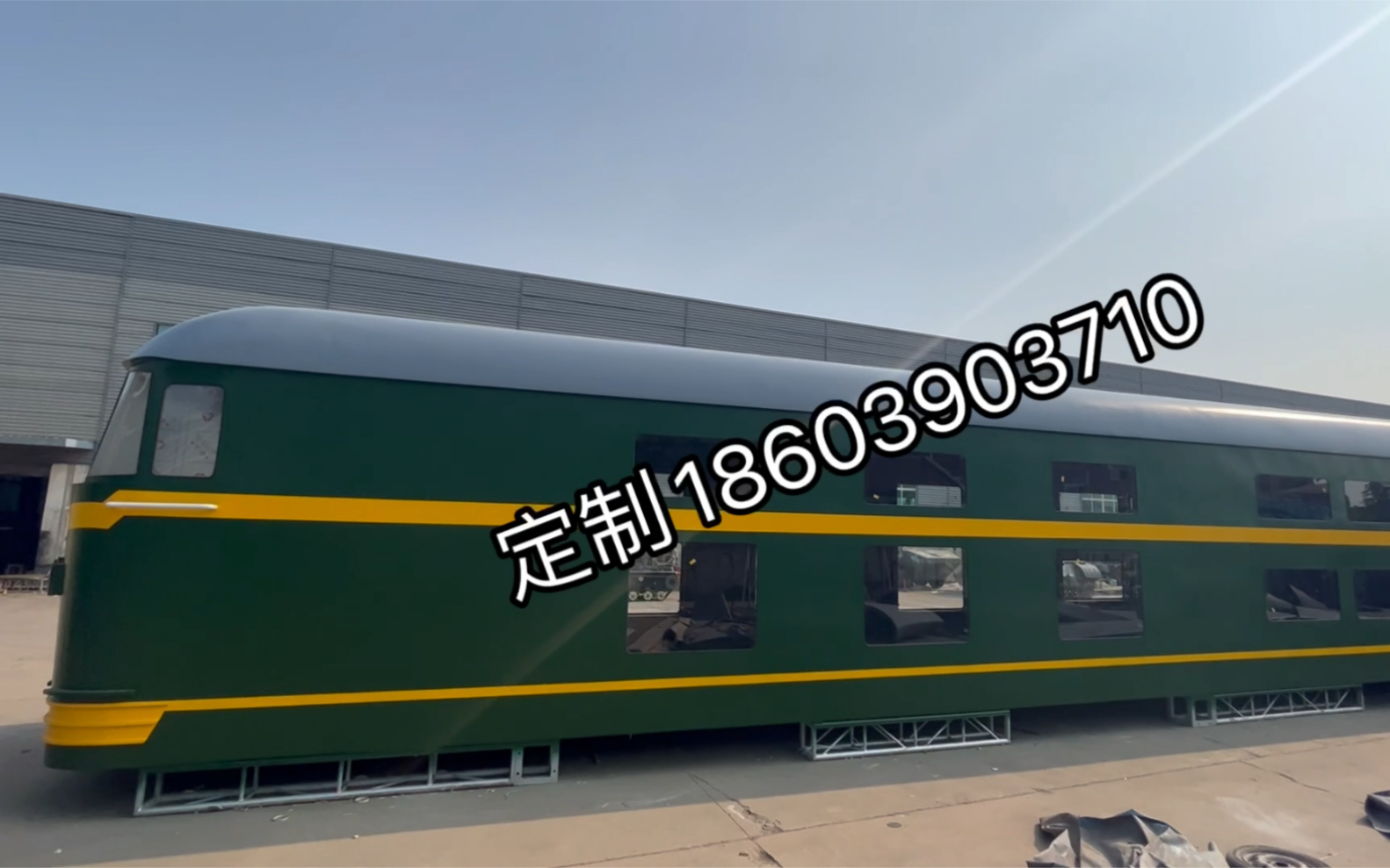 东风号绿皮火车车厢模型