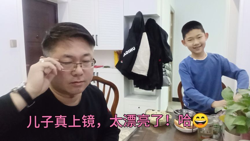 诚信是做人的最基本准则,保持诚信才能做事坦荡,快乐生活!