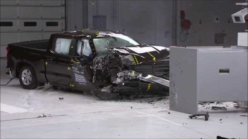 皮卡车碰撞测试,你觉得这几台车安全性能怎么样