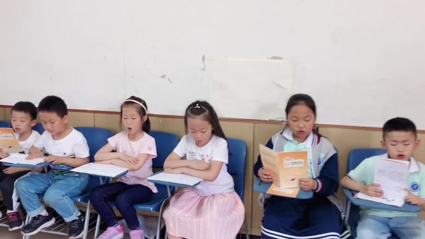 认真上课的孩子们,每个都棒棒哒ߎ�ߑ�ߎ�!#英语课 #课堂实录