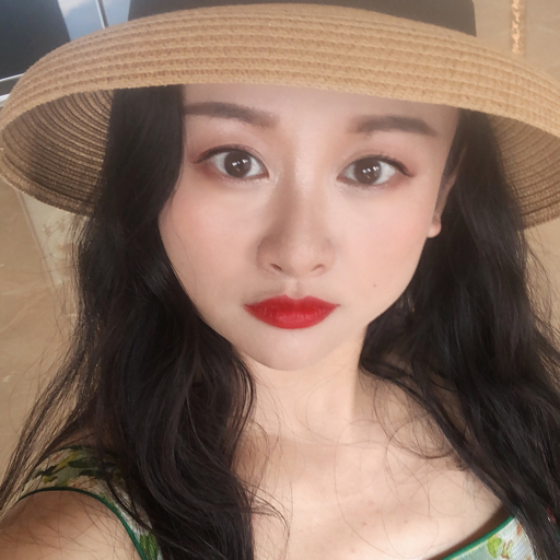 何紫瑜瑜 